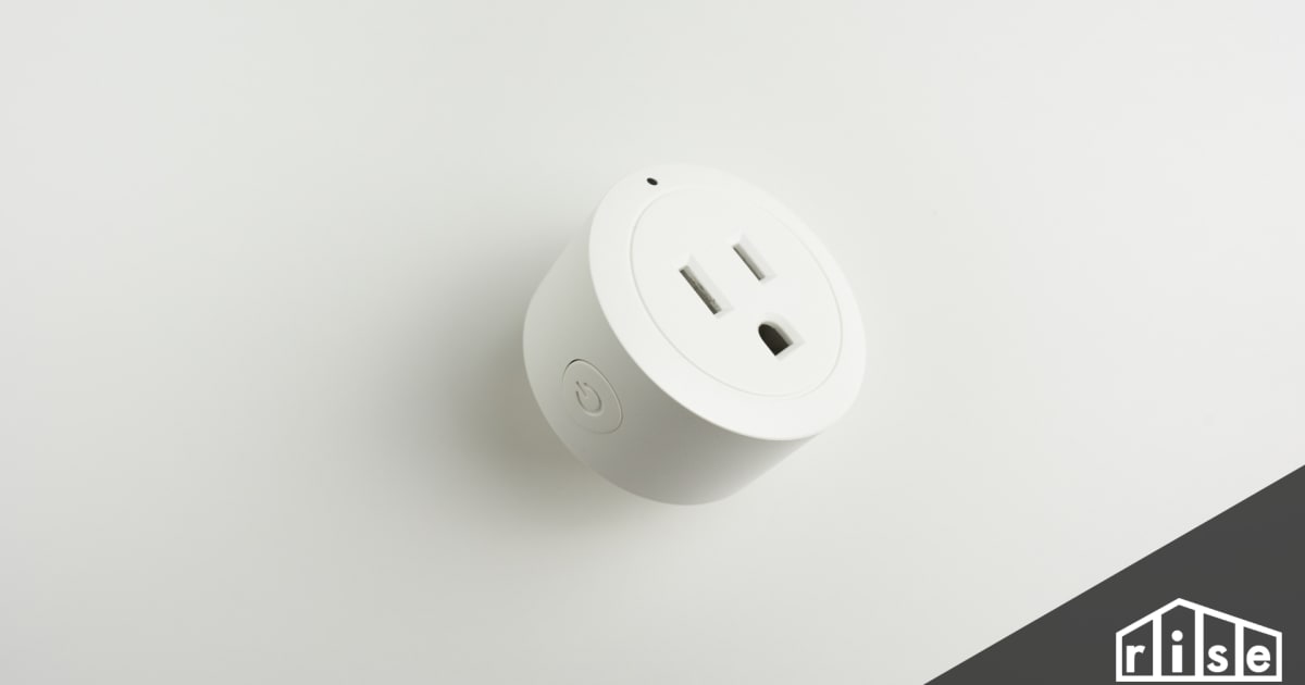 Smart Outlets and Plugs: A Guide For Homes