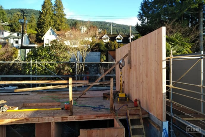 Cross Laminated Timber (CLT) in Home Building