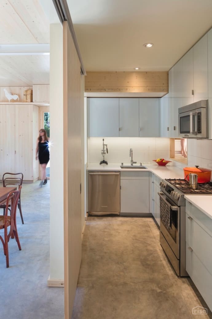 A Love Affair with Wood Inspires One of the US's First CLT Houses