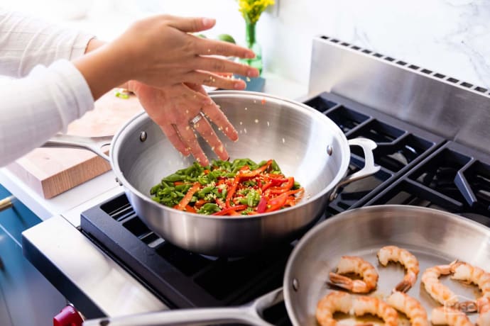 Small-Scale Kitchen Cookware