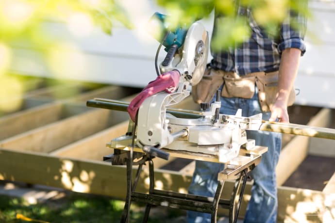 Composite Decking: A Wood Alternative That Looks Like The Real Thing