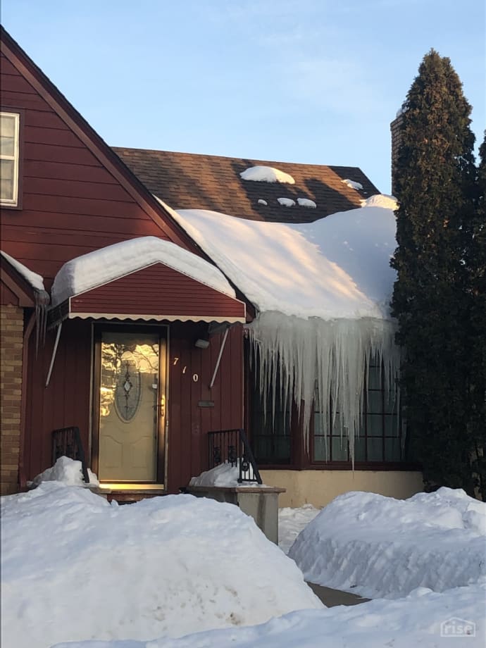 How to Fix and Prevent Ice Dams on Your Roof