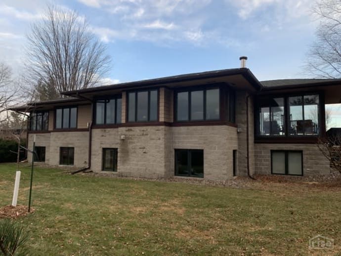 Minnesota Home Says Goodbye To Carbon Footprint