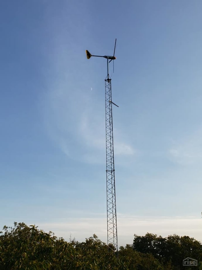 Cabin in the Allegheny Mountains, Goes Off-Grid with Wind and Solar Power