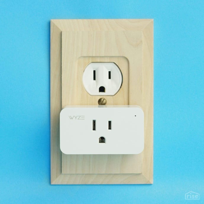 Smart Outlets and Plugs: A Guide For Homes