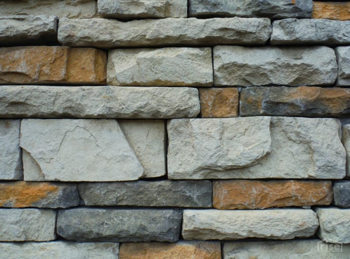 Stone Siding and Stone Veneer Siding: Pros and Cons