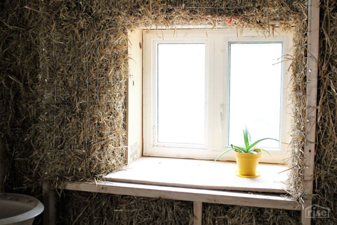 Building With Straw Bales: A Comprehensive Guide