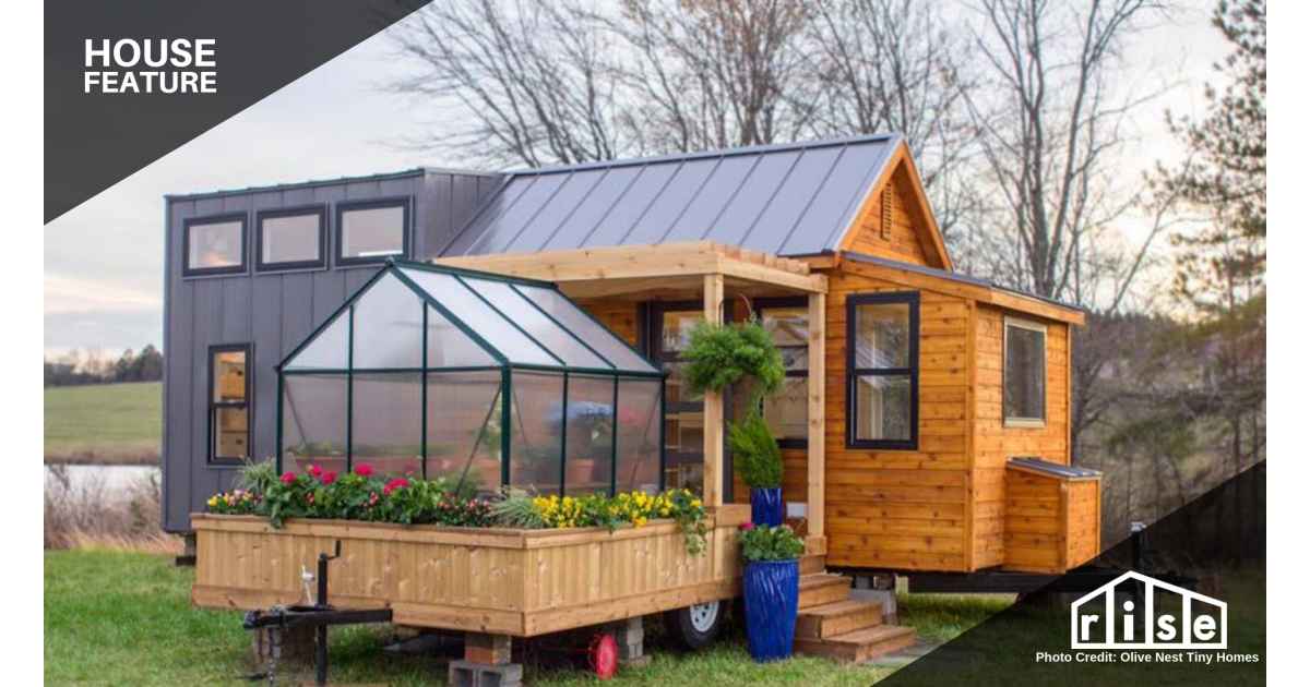 The Elsa - A Tiny House with a Greenhouse