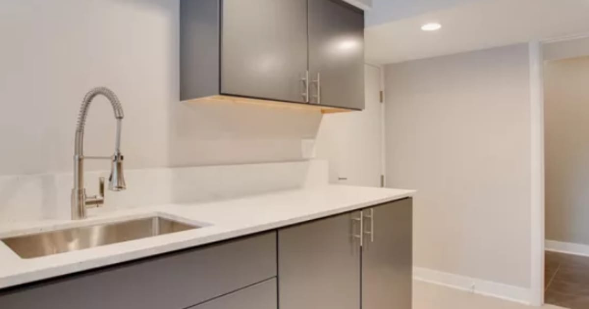 Rise | Kitchen with Low-Flow Kitchen Faucet by Constructive Builders