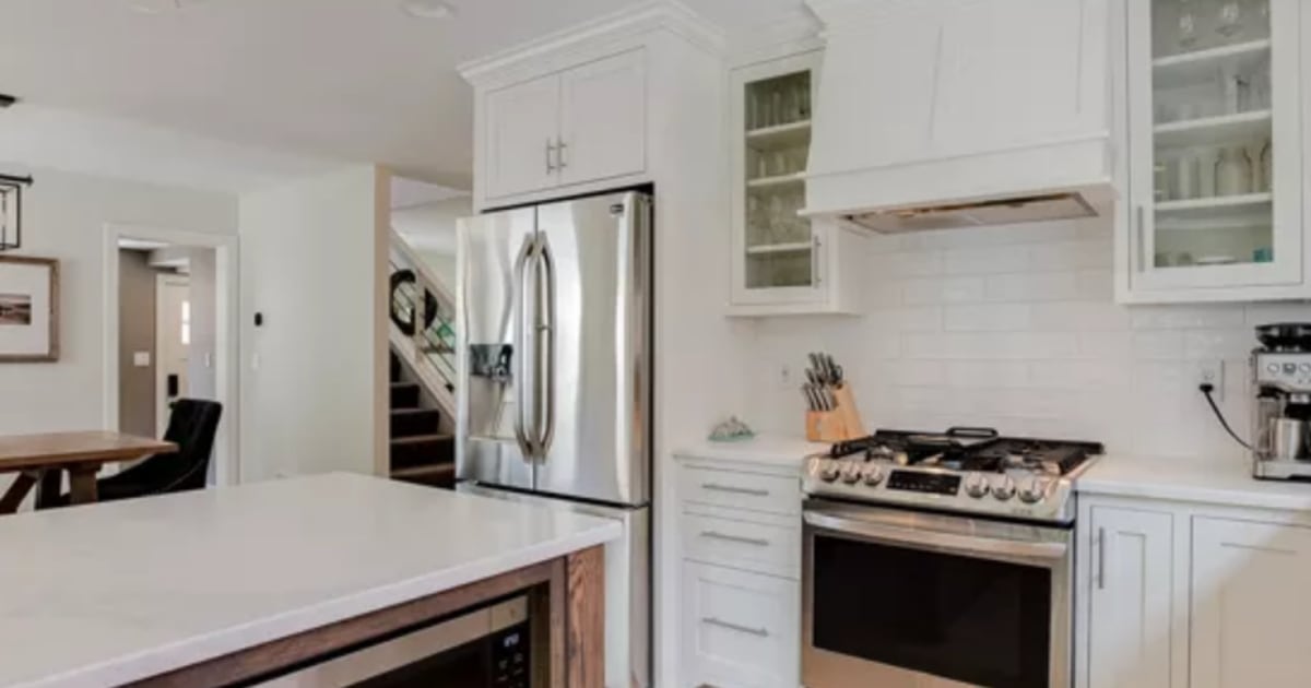 Rise | Kitchen with Integrated LED by Constructive Builders