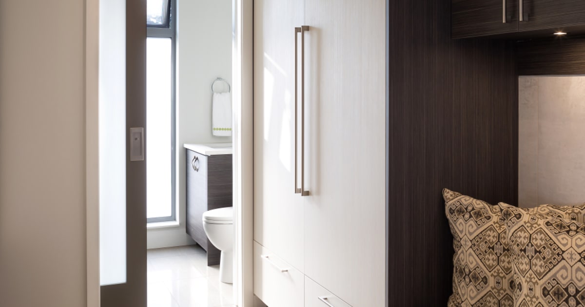 Rise | Entryway with Integrated LED by Naikoon Contracting