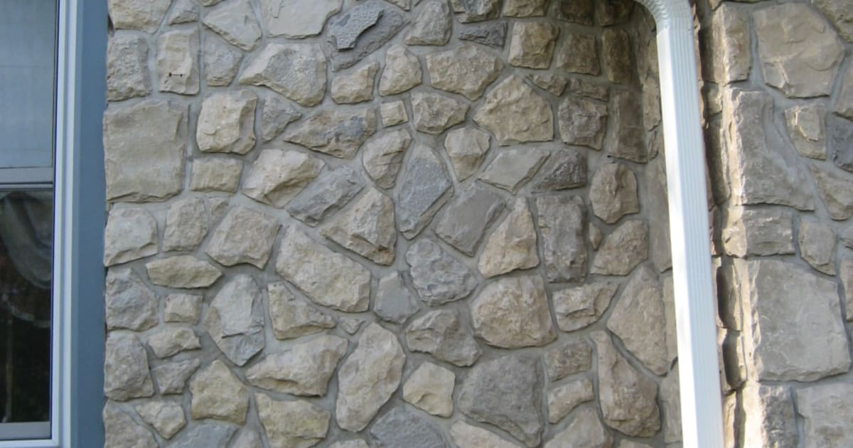 Closeup of Stone Siding with Stone Siding by Masonal Stone Inc