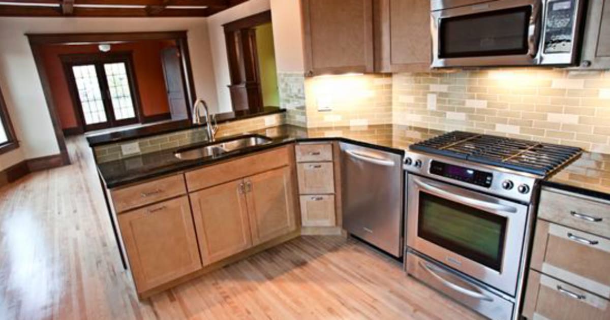 Rise | Kitchen Remodel with Gas Range by Constructive Builders
