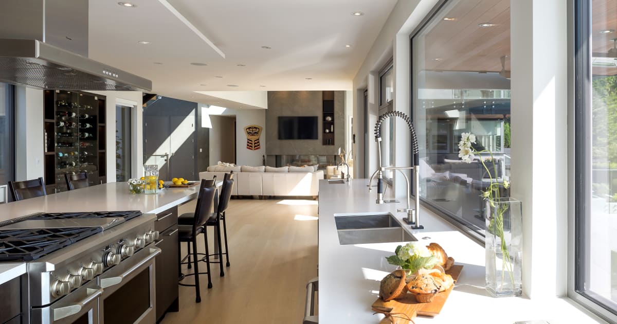 Rise | Kitchen with Integrated LED by Naikoon Contracting