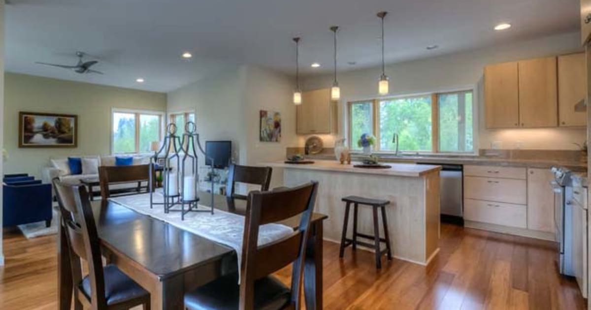 Rise | Kitchen with Induction Range by Winsome Construction