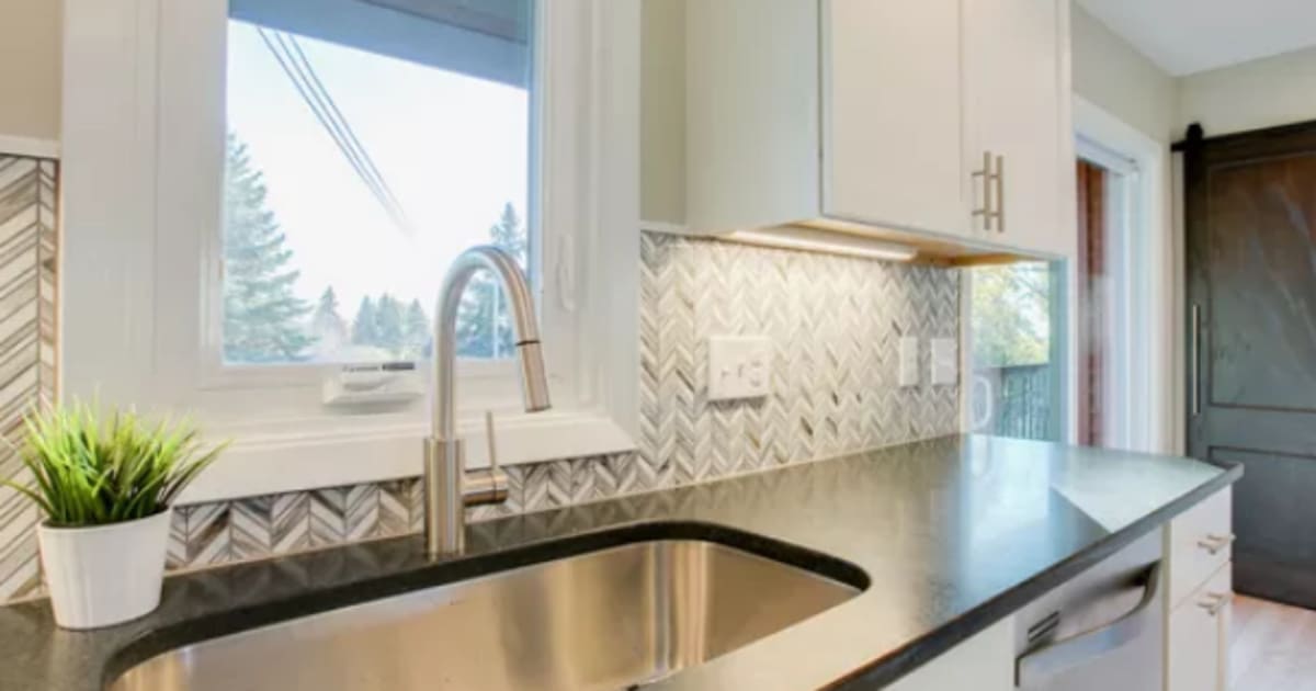 Rise | Kitchen Sink with Low-Flow Kitchen Faucet by Constructive Builders