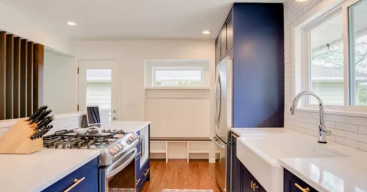 Rise | Kitchen with Integrated LED by Constructive Builders