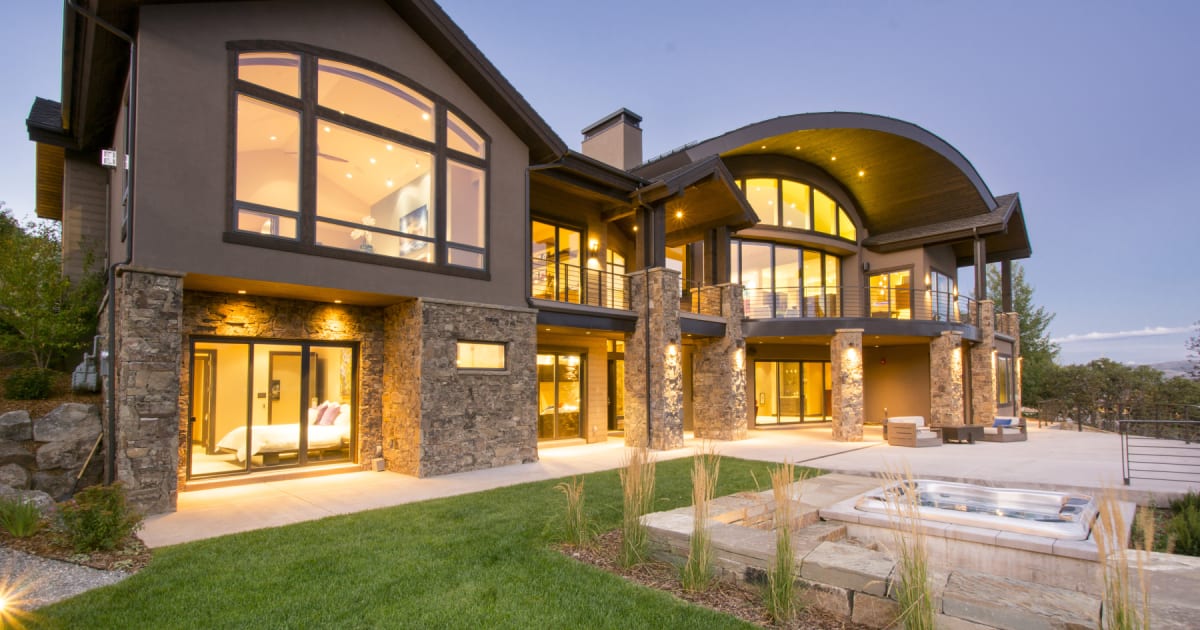 Rise | Exterior patio side view with Fixed Window by Alpen High ...