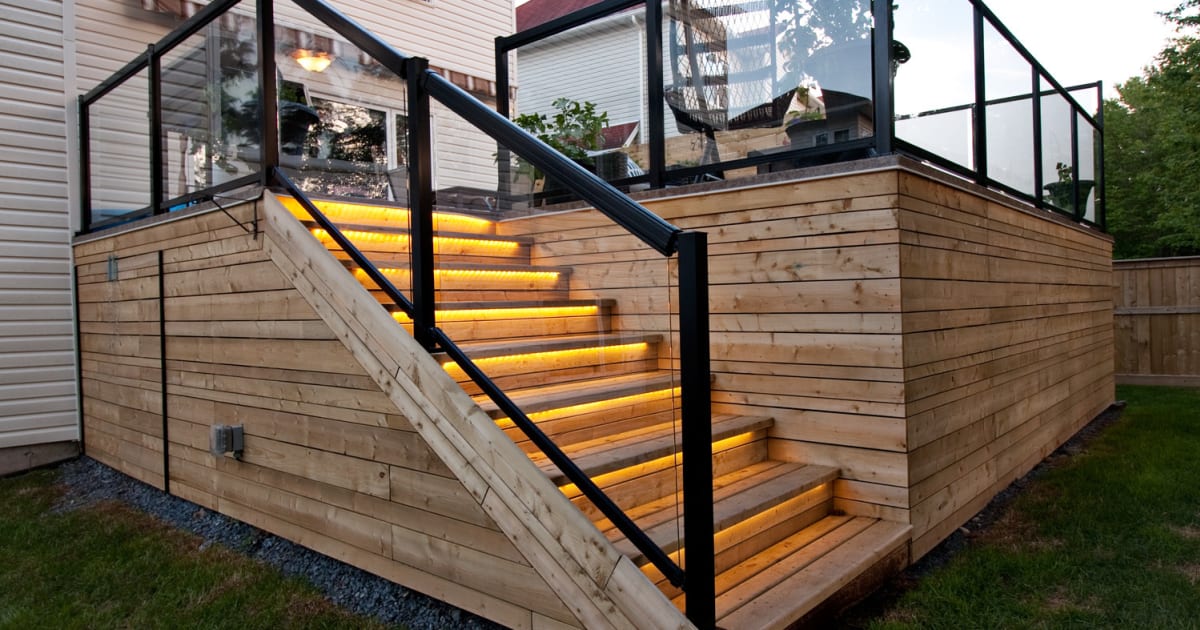 Rise | Stairs with Cedar Decking by RSI Projects