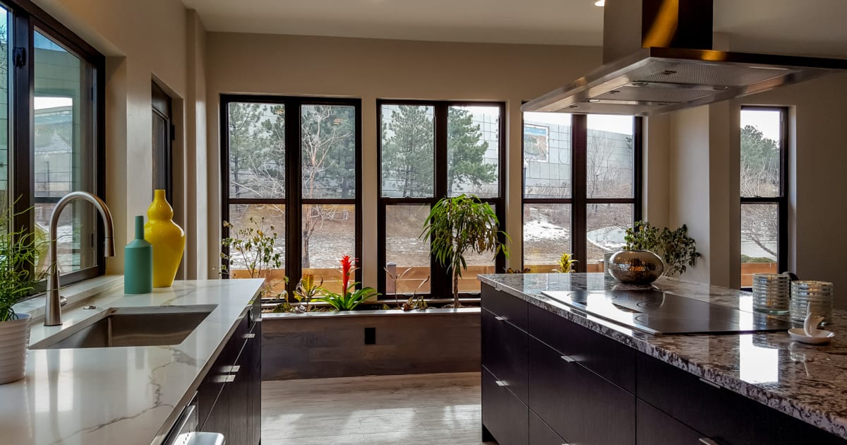 Rise | Open and naturally lit kitchen with Induction Cooktop by Alpen ...