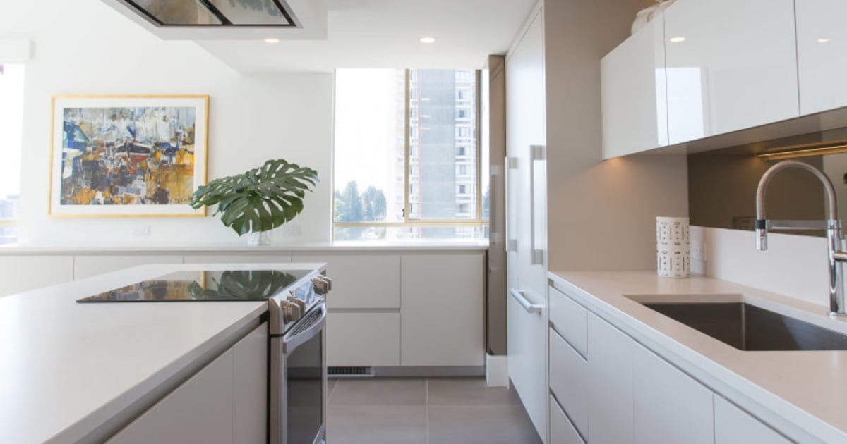 Rise | Penthouse Kitchen with Integrated LED by Synthesis Design