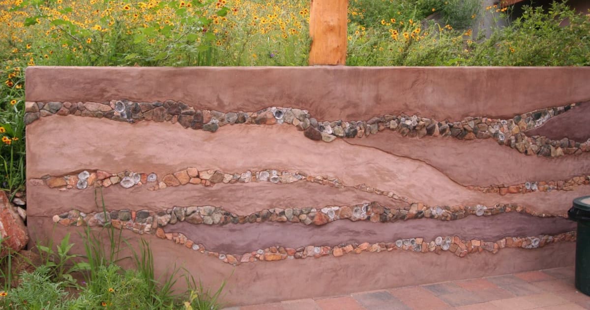 Rise | Clay Plaster with Outdoor Gardens by Alliance Green Builders