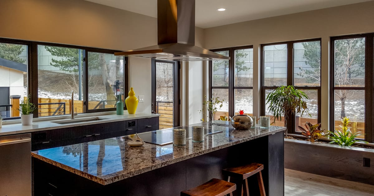 Rise | Open concept kitchen with many windows with Integrated LED by ...