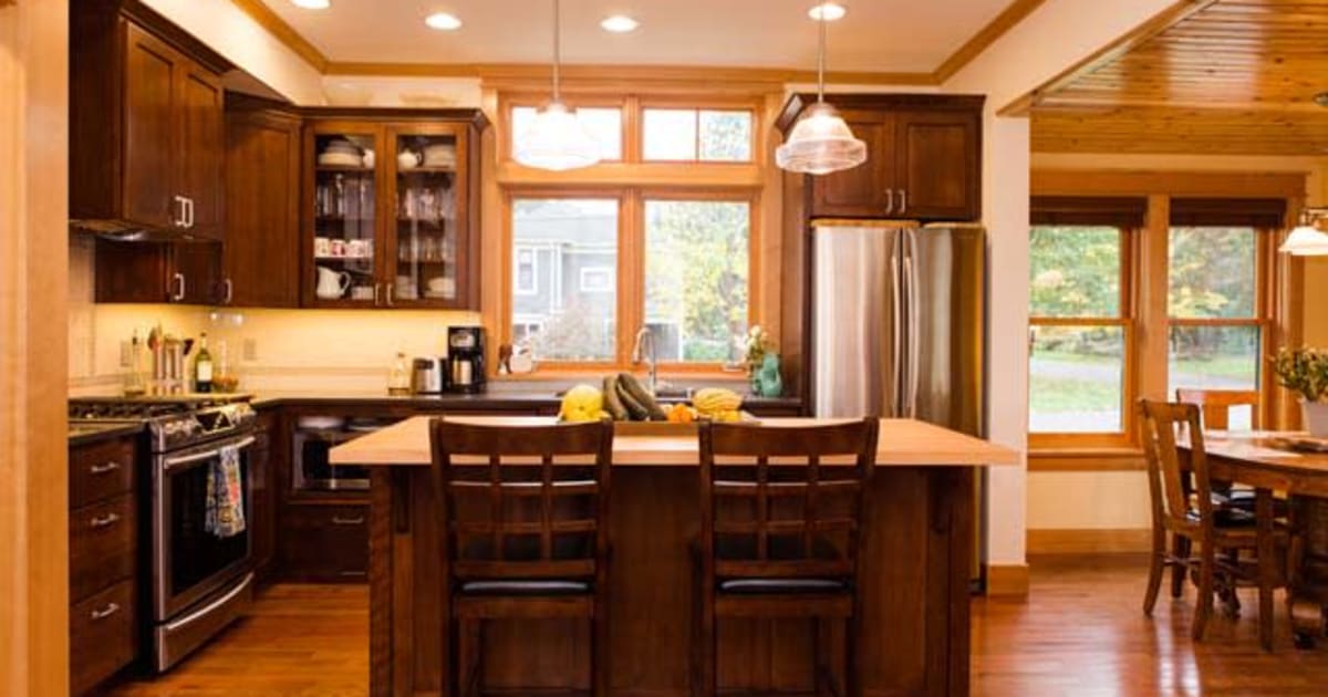 Rise | Kitchen with Gas Range by Winsome Construction